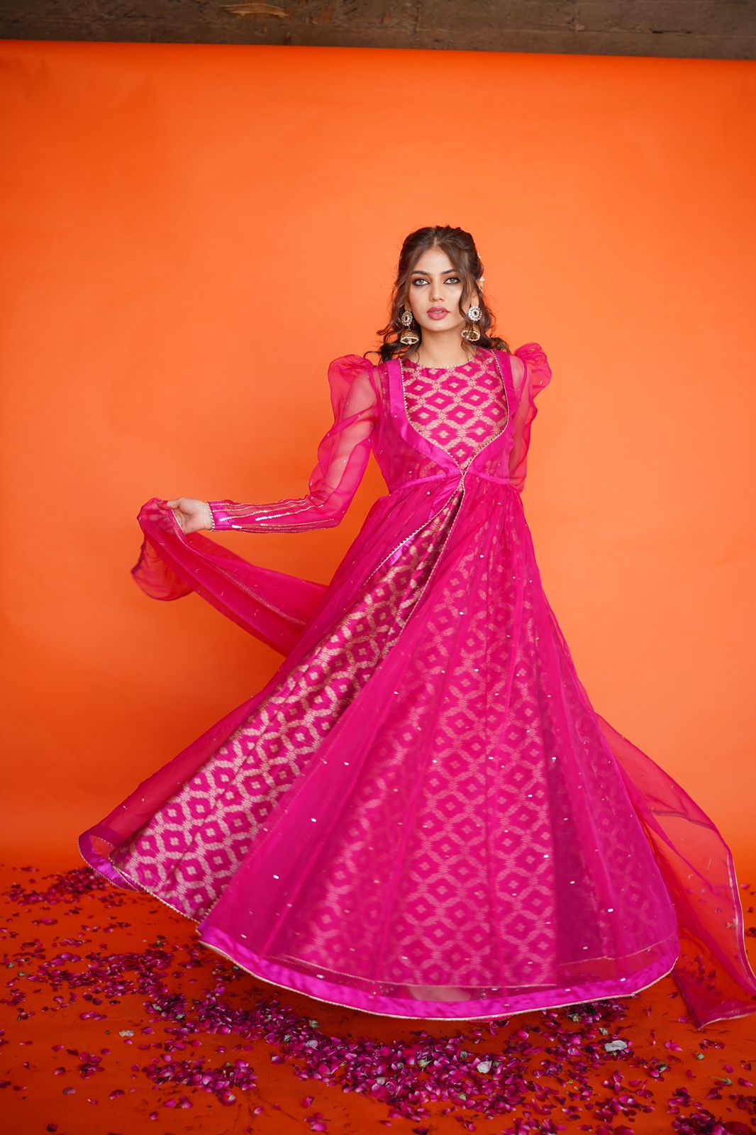 Product Detail | Amna Ismail