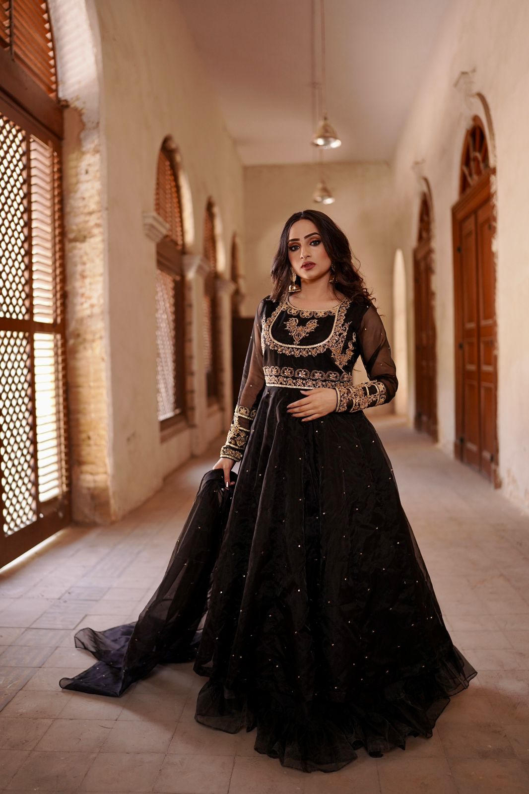 Product Detail | Amna Ismail